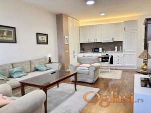 Luksuzan stan sa garazom u centru grada ID#1839 (03-3313998) - Oglasi.rs