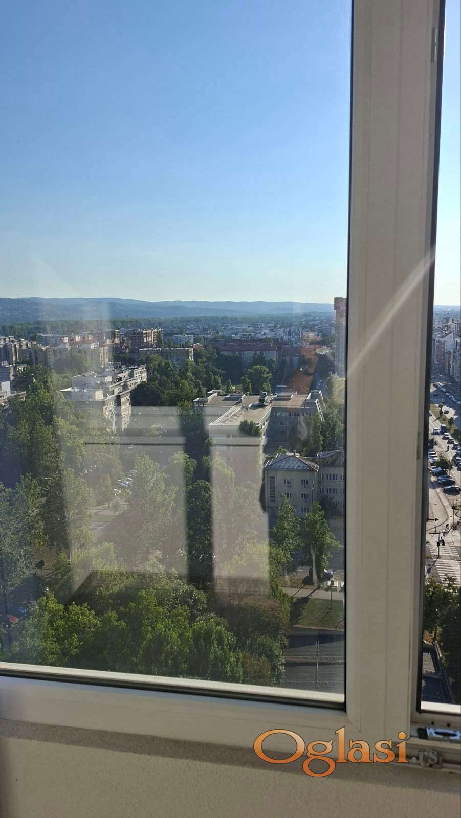 LIMAN 3 KOMPLETNO RENOVIRAN NAMESTEN PRELEP POGLED!!! cena - 1395000e ...