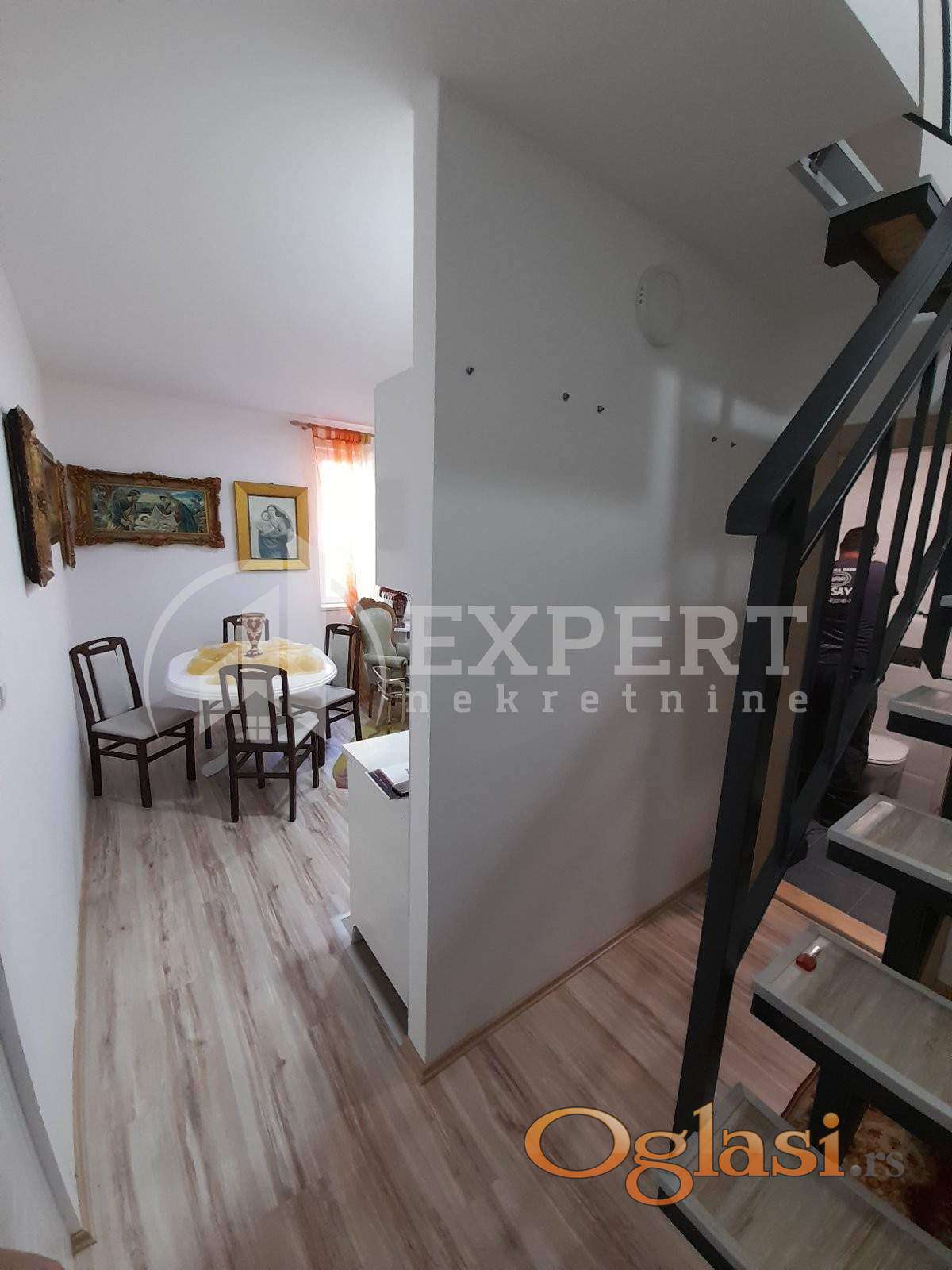 Izdaje se duplex u blizini keja kod Grckog konzulata, 50m2, 250e (03-3091727) - Oglasi.rs